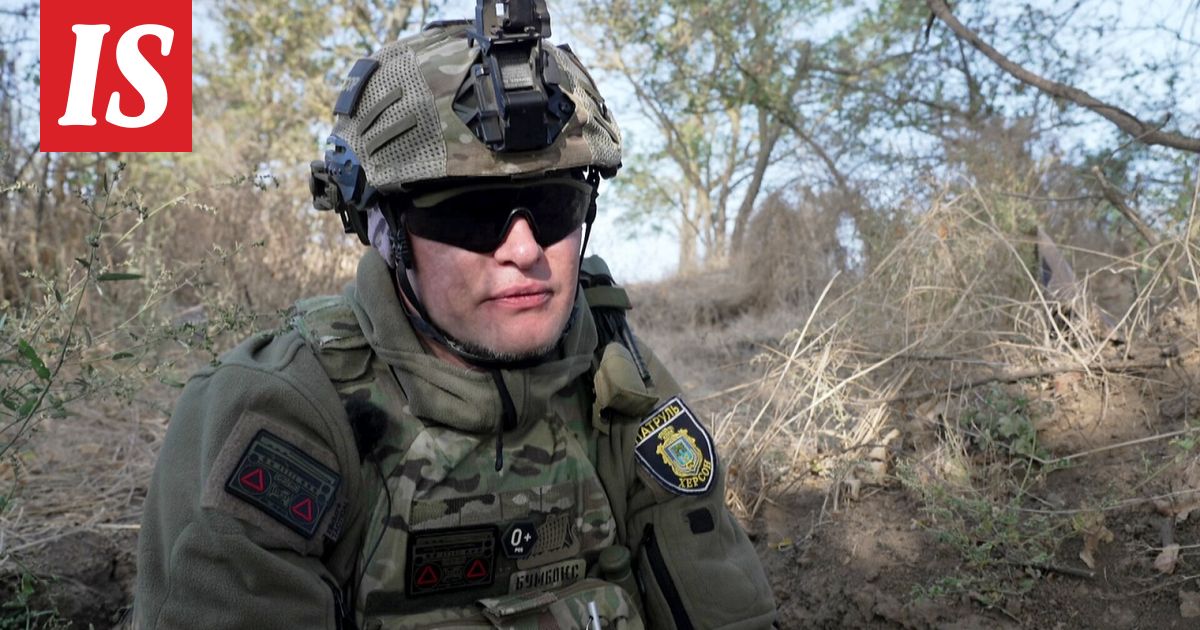 Dokumentti Sotaa ja rokkia kertoo muusikko Andri H’lyvnjukista, joka ...