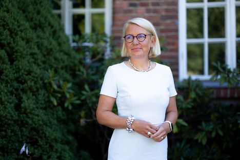 Harvinainen poikkeus: Nathalie Ahlström valittiin australialaisen ...
