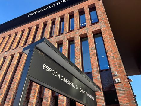 Rolf Nordmon poika purskahti lohduttomaan itkuun oikeudessa - Ilta-Sanomat