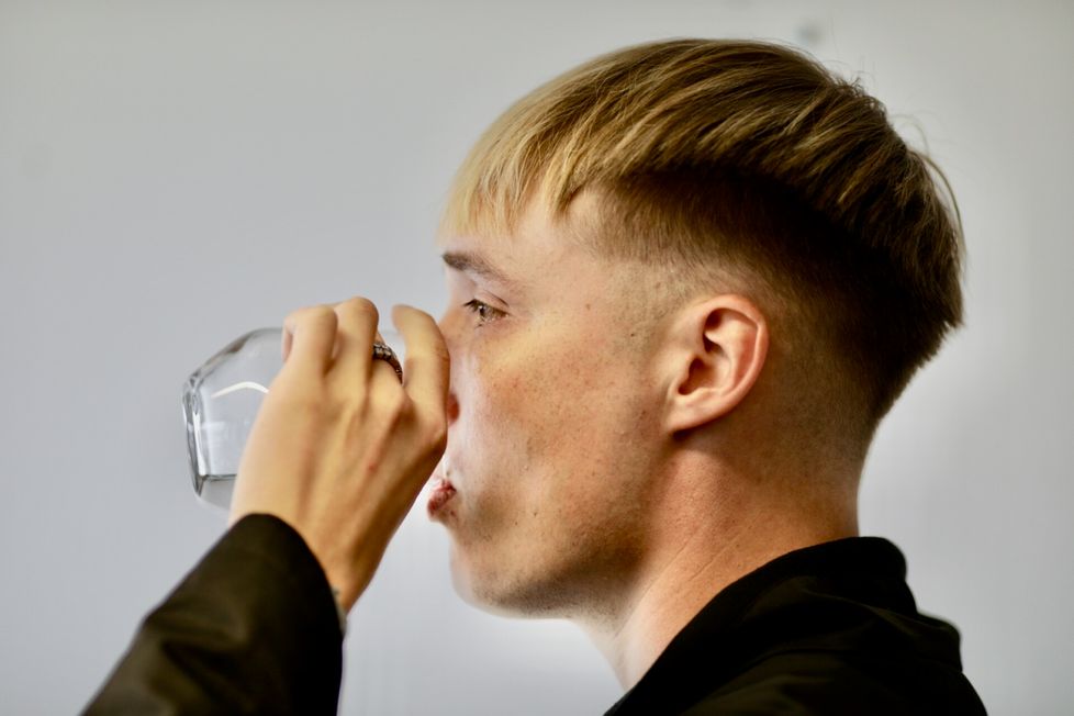 Isac Elliot kertoo, miksi lopetti alkoholin juomisen ja mitä siitä ...