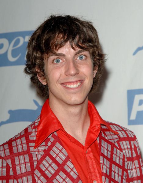 Muistatko nämä 90-luvun megatähdet? Moni tv:n suosikkikasvoista teki ...