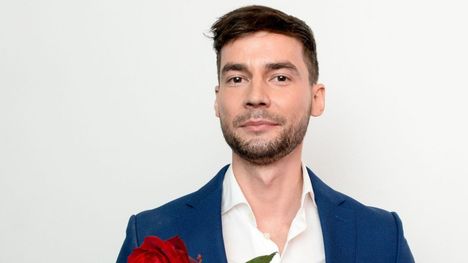 Timolle, 32, kilahti Tinderissä erikoinen viesti, joka johti hänen ...