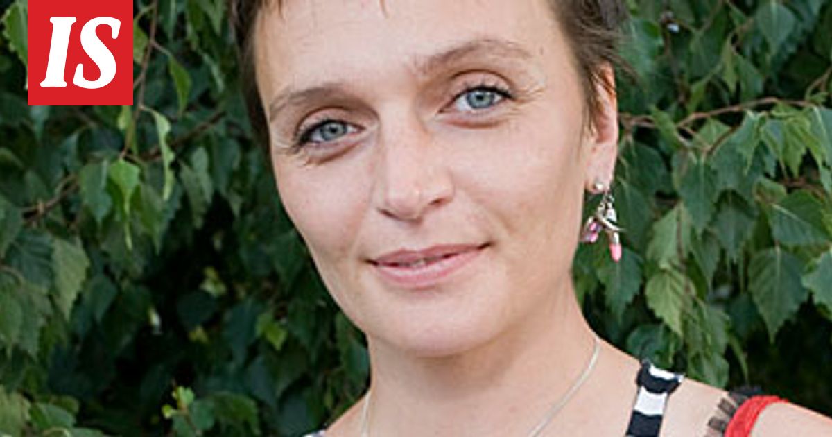 Salkkareiden Piitu Uski eroaa - Ilta-Sanomat