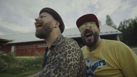 Tunna Milonoff kohtaa Madventuresissa inhokkiruokansa: lihapiirakkaa ...