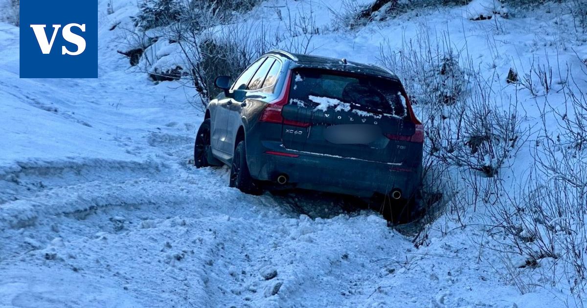 Auto suistui ojaan Valkeakosken Säkkisaaressa - Valkeakosken Sanomat