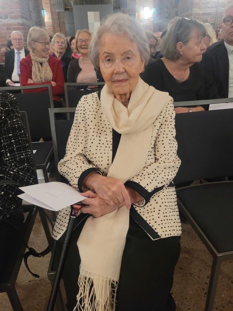 Eeva Ahtisaari palasi julkisuuteen - Ilta-Sanomat