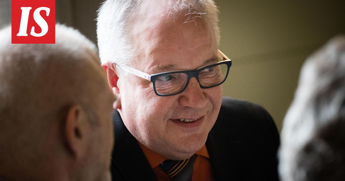 Kaj Turunen siirtyi perussuomalaisista sinisiin ja sieltä kokoomukseen ...