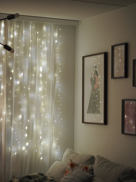 Valoverhot on kaamosajan hittituote – suomalaiset esittelevät välkkyvät ...