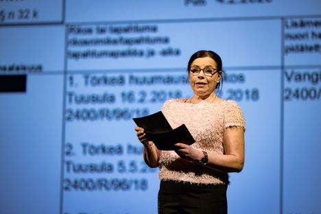 HS:n suosittu Musta laatikko -esitys nähtiin suorana lähetyksenä – tallenne tulossa | HS.fi