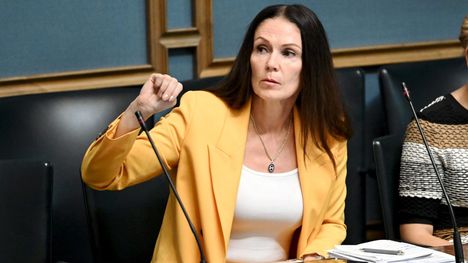 Lulu Ranne kommentoi tulevaa tuplaministerin pestiään - Ilta-Sanomat