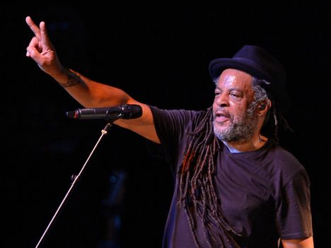 Brittireggaebändi UB40:n laulaja ja perustajajäsen Terence ”Astro ...