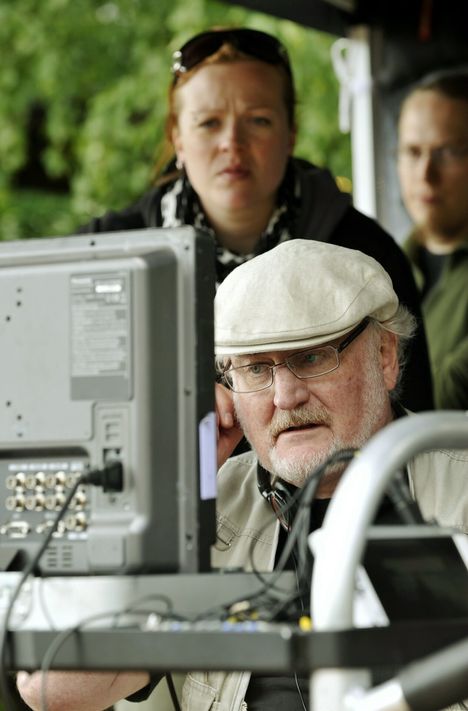 Neil Hardwick kertoo muistelmissaan vaimonsa pettämisestä - Ilta-Sanomat