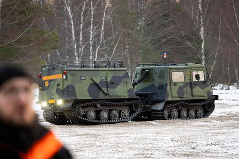 Etäohjattava Nasu mullistaa taistelukentän evakuoinnit - Ilta-Sanomat