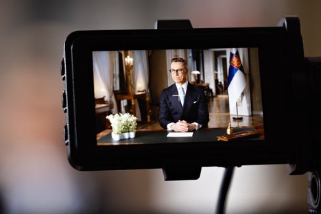 Stubbin puhe: Presidentillistä rauhoittelua pelkän kurjuusepistolan jatkeeksi