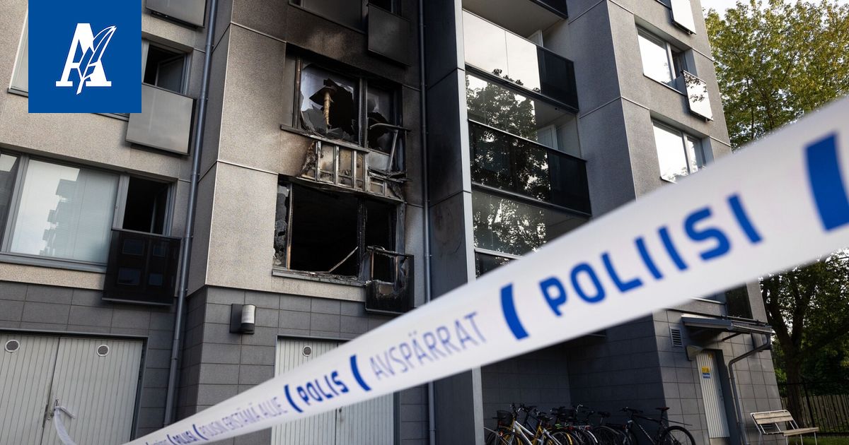 Tampereella yöllä räjähdysmäisesti levinnyt tulipalo kerrostalossa – yli 40 asukasta evakuoitiin