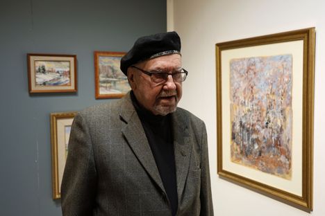 Porilaisen taiteilijan mittava ura tiivistyi 80 teoksen näyttelyksi ...