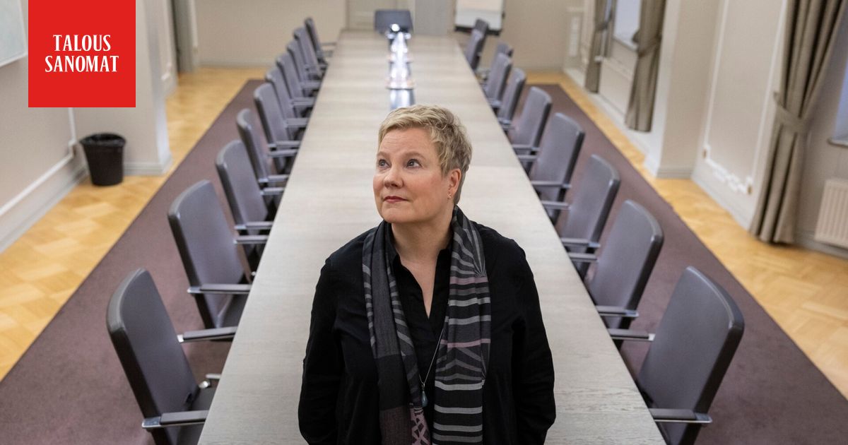 Valtakunnansovittelija Anu Sajavaara puhuu työstään ja työmarkkinoiden ...