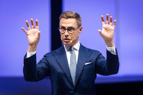 Alexander Stubb kiittää Tampereen kaupunkia – toimii koripallon EM ...