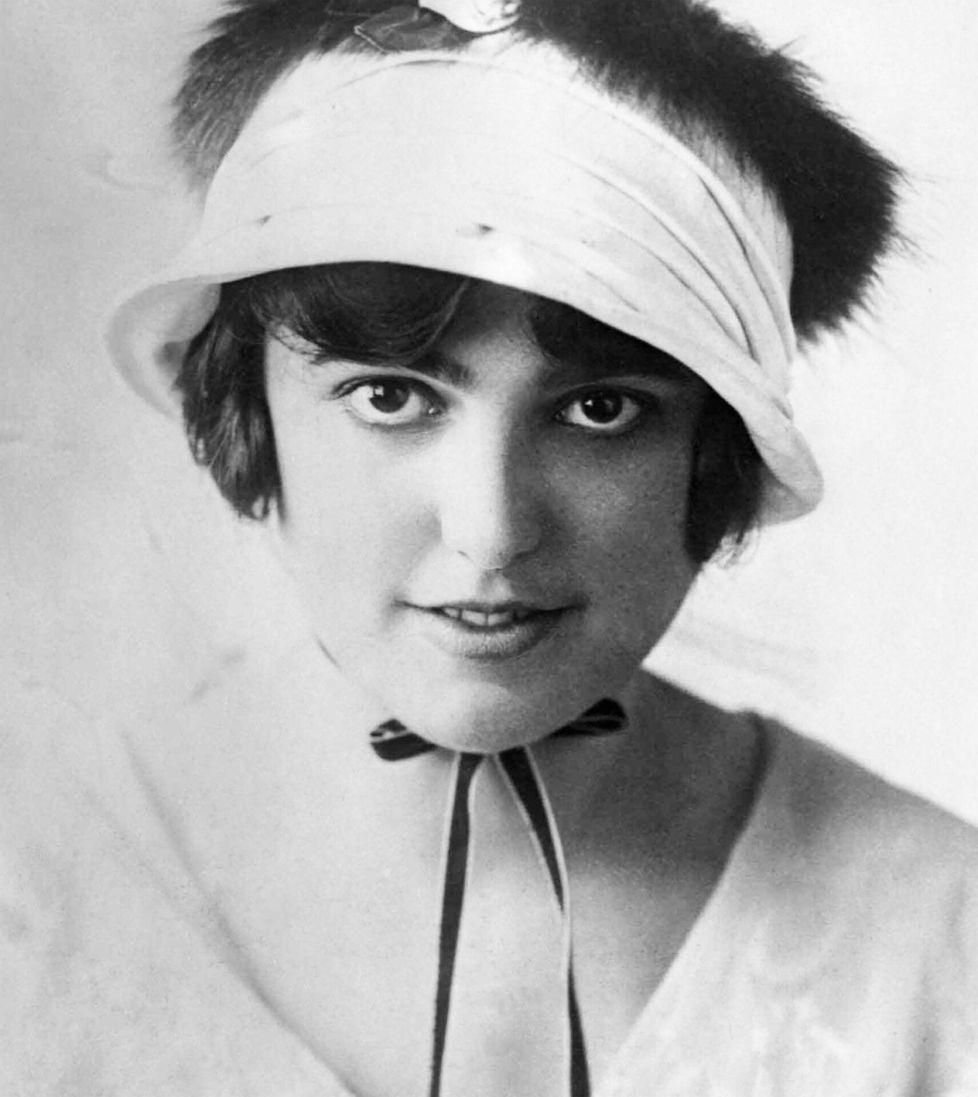 Näyttelijä Virginia Rappe menehtyi epämääräisissä olosuhteissa vuonna ...