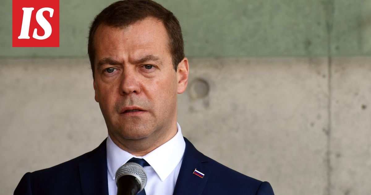 Medvedev solvasi Venäjältä lähteneitä sosiaalisessa mediassa - Ilta-Sanomat