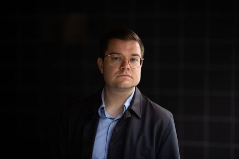 Politiikan toimittajien uudeksi puheenjohtajaksi Robert Sundman | HS.fi