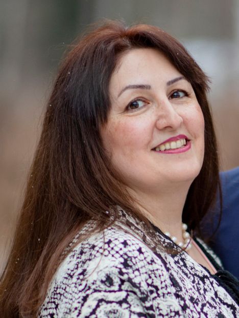Nyt puhuu iranilainen Bahar Elina Valtosen säärien sensuroinnista ...