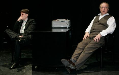 Esko Roine kertoo teatterityöstään Itse asiassa kuultuna ...