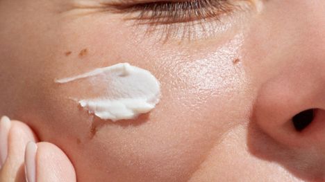 Kuiva talvi-ilma ja iho: kosmetologi kertoo, kuinka hoidat hyvin - Ilta ...