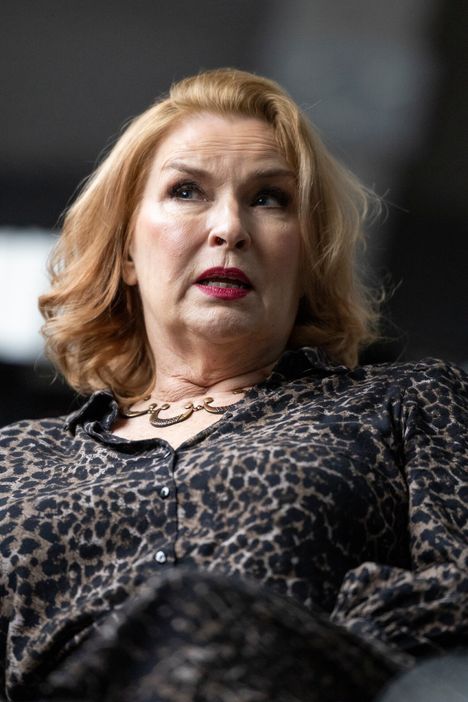 Häjyt 2 -tähti Sari Havas rakastaa kotiaan Ranskan Rivieralla - Ilta ...