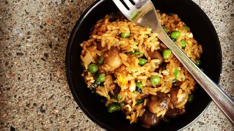 Muista tämä kikka, niin teet täydellistä paistettua riisiä - Ilta-Sanomat