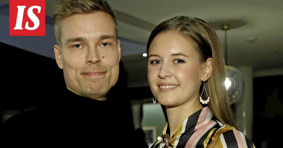 Salkkarit-tähti saapui median eteen naisystävänsä kanssa – Emma-rakas ...