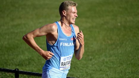 Topi Raitanen on kantanut tätä esinettä 12 vuotta - Ilta-Sanomat