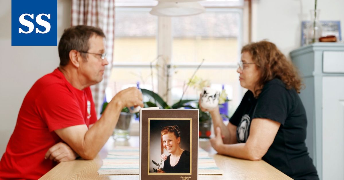Kiukaislaiset Pirjo ja Jussi Sauramo saivat vertaistukiryhmästä apua ...