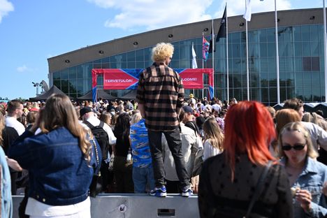 Järjestäjä kommentoi nyt Helsinki City Festivalin jonokaaosta - Ilta ...