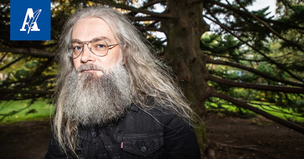 Tamperelainen kirjailija-muusikko Marko Annala näkee, että miehet ovat ...