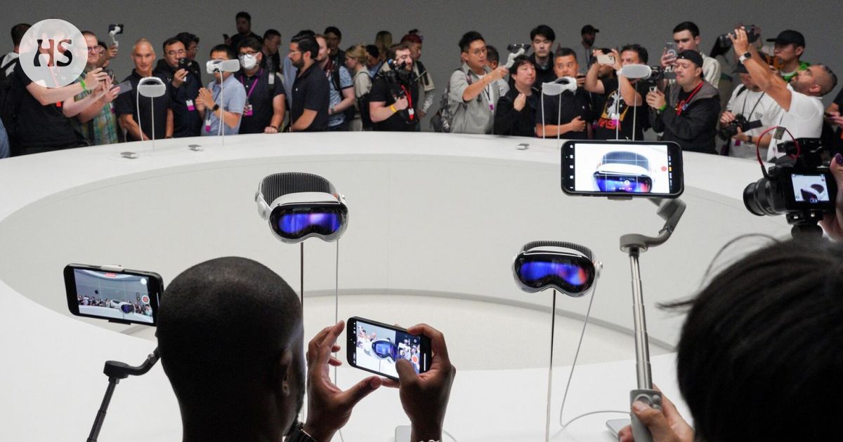 ”Kuin laittaisi valtavan älykellon päähän” – Applen virtuaalilasit voi korvata älypuhelimen ...