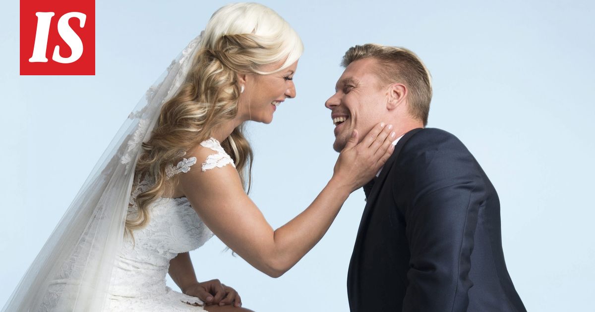 Turha kuokkia! Temptation Island -Akin ja Ritan rantahäissä turvatoimet ...