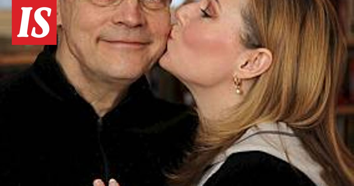 Timo T. A. Mikkonen astmakohtauksen takia terveyskeskukseen - Ilta-Sanomat