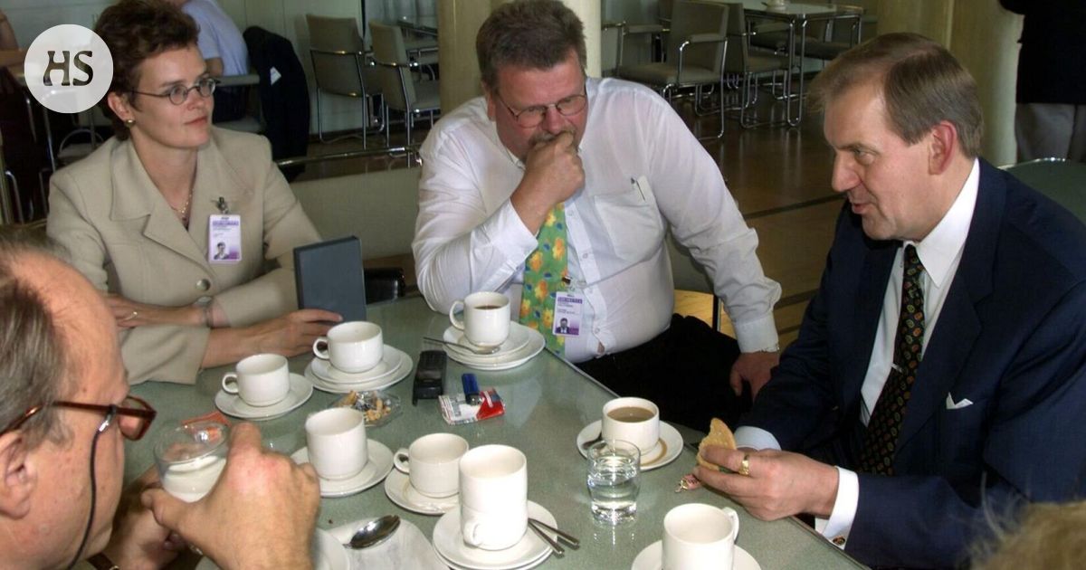 Entinen suojelupoliisin päällikkö Seppo Tiitinen kertoo, miksi hän toi Tiitisen listan ...