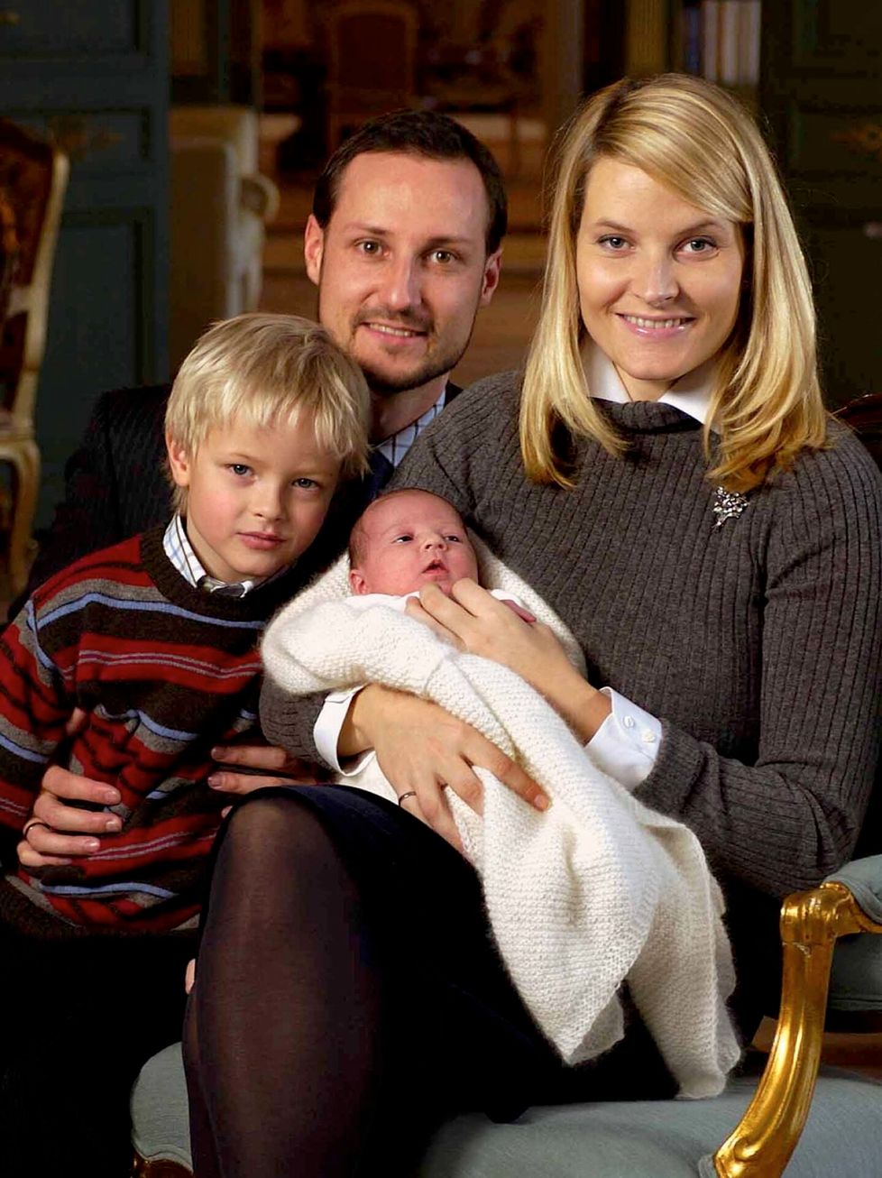 Näin Norjan kruununprinsessan Mette-Maritin Marius-pojasta tuli hovin ...