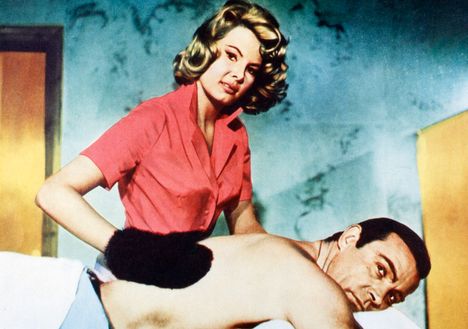 Bond-elokuvan seksikohtaus sai katsojat kauhistumaan - Ilta-Sanomat