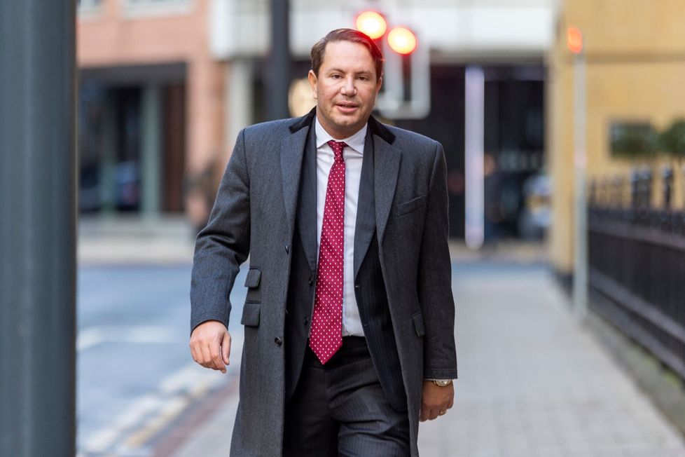 Tällainen oli ystävyys kuningas Charlesin ja James Stuntin kanssa ...