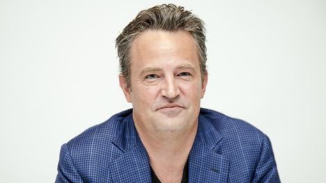 Frendit-tähti Matthew Perryn käytös pisti silmään ja herätti epäilyksiä ...