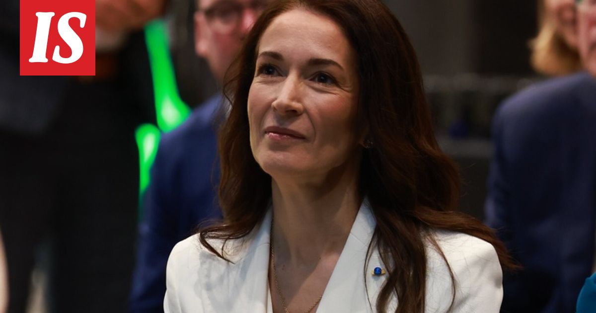 Suzanne Innes-Stubb edustaa jälleen valkoisissa – luottaa edelleen suomalaiseen brändiin - Ilta ...