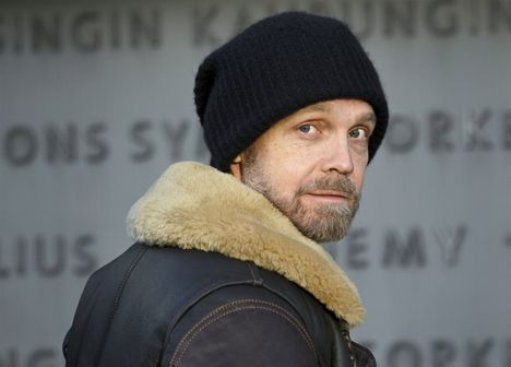Juha Tapio 50 vuotta: hitti mullisti opettajan elämän - Ilta-Sanomat