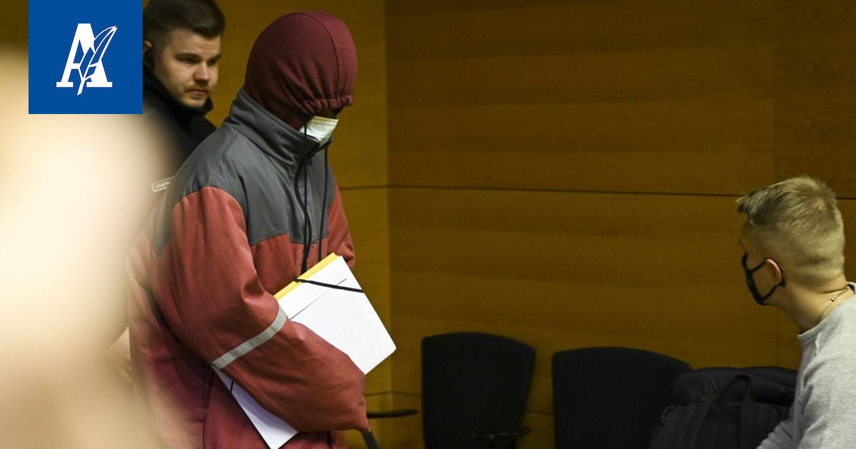 Syyttäjä vaatii terrorismi­rikoksesta syytetylle miehelle vähintään 1,5 vuoden vankeutta