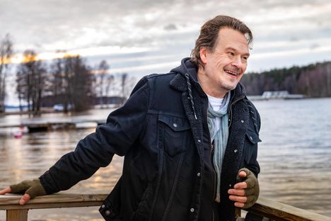 Sir Elwoodin hiljaiset värit julkaisee pian uuden albumin, kertoo Juha ...