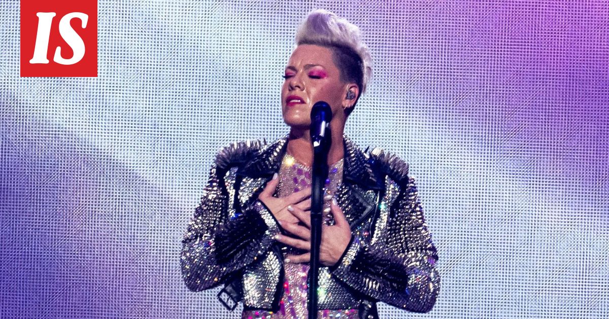 Pink sai fanilta tämän äidin tuhkat - Ilta-Sanomat