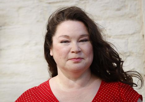 Näyttelijät Elina Rintala ja Kirsi-Kaisa Sinisalo ovat olleet ...