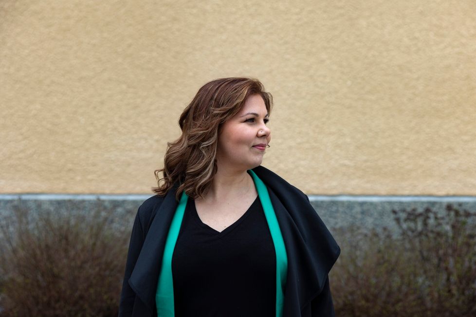 Laura Erkkonen ja Nina Rinne tietävät, miltä esivaihdevuosien ...